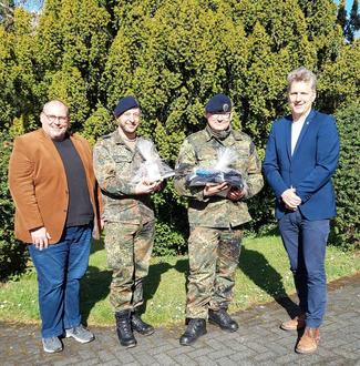 Onlinelesen - Kommandeurswechsel in der Eifelkaserne: Dank für die gute ...